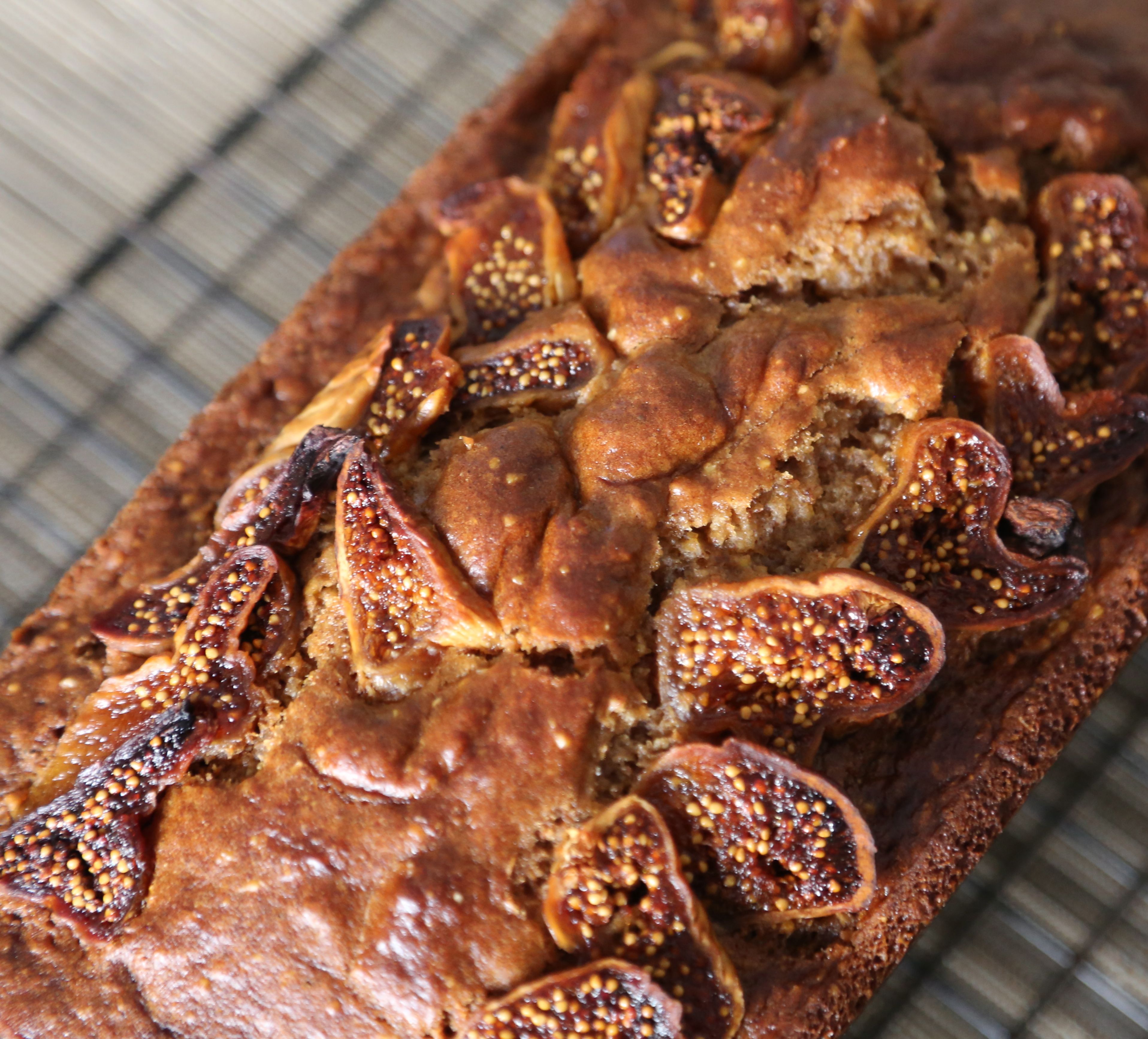 Parsnip, Pear, and Fig Bread – PETIT WORLD CITIZEN