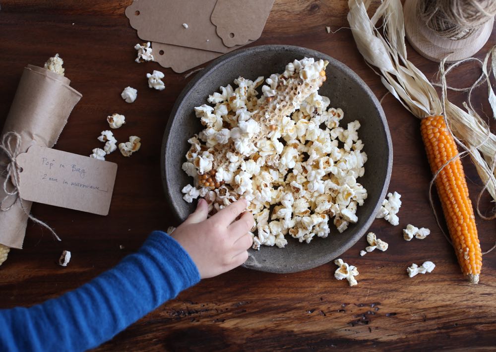 DIY:Popping Corn from the Cob – PETIT WORLD CITIZEN