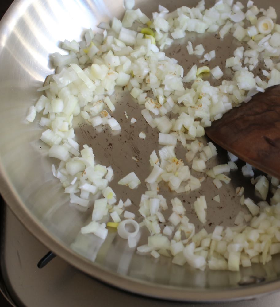 Tech Tuesday: How to Dry-Sauté – PETIT WORLD CITIZEN
