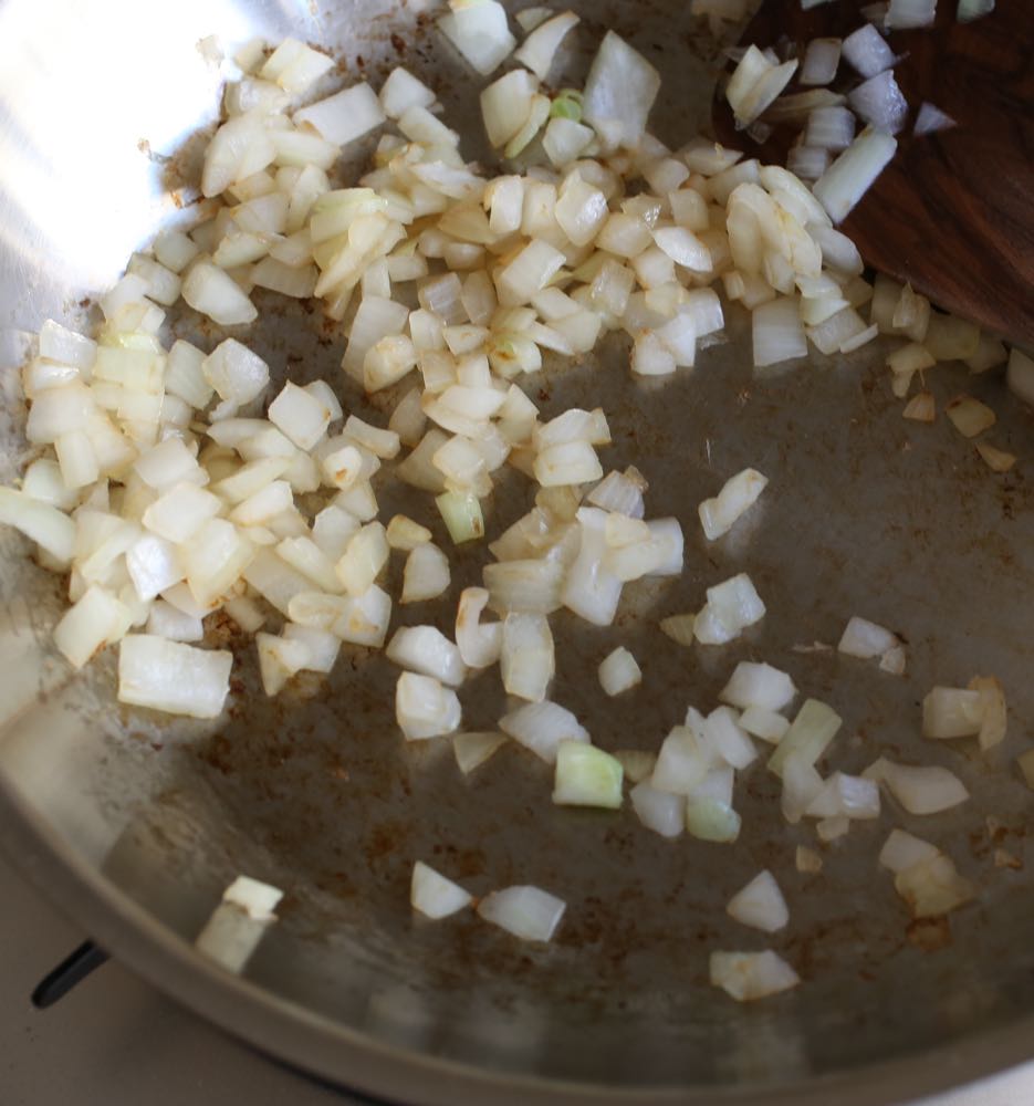 Tech Tuesday: How to Dry-Sauté – PETIT WORLD CITIZEN