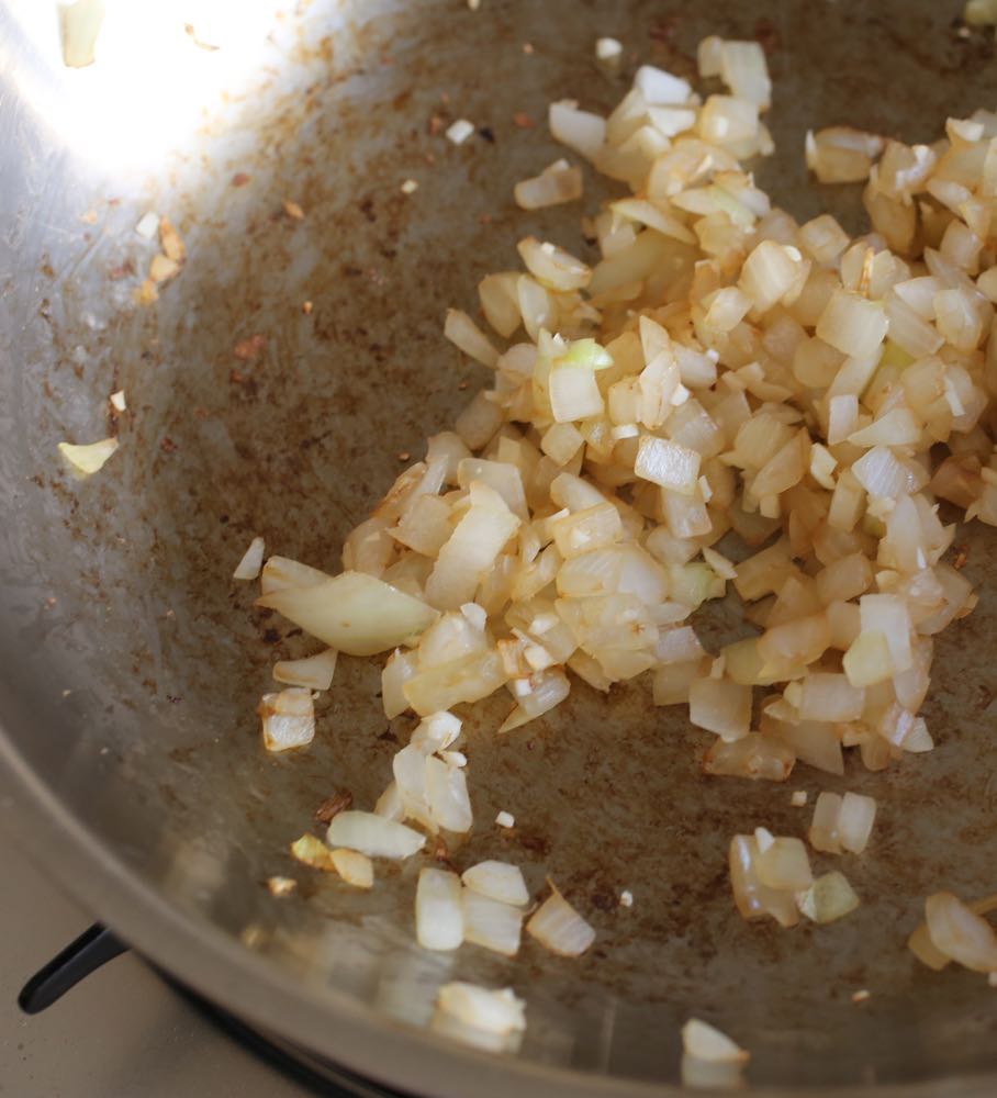 Tech Tuesday: How to Dry-Sauté – PETIT WORLD CITIZEN